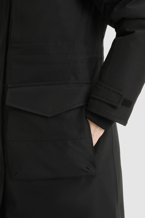 Women's Parka jackets: lightweight and winter Parkas | Woolrich